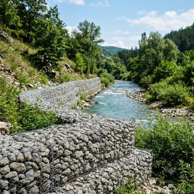 China PVC Coated Hexagonal Woven Gabion Baskets for Retaining Wall for sale