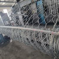 China 8*10cm Mesh Hole 2.7mm Wire Diameter Galvanized  Steel Wire Gabion Basket Gabion Box for River Bank Protection for sale