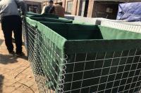 China Collapsible Military Hesco Barriers , Erosion Control Hesco Border Defence Wall for sale