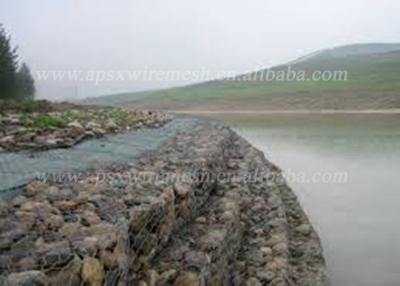 China Heavy Zinc Coated Gabion Box With Tensile Strength 380-400MPa Packed On Pallet for sale