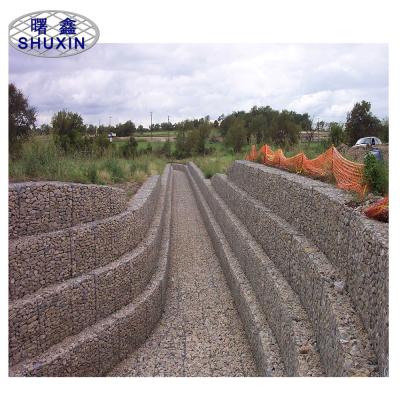 China Heavy Duty 10x12cm Pvc Coated Gabion Baskets Hexagonal Wire Mesh For Retaining for sale