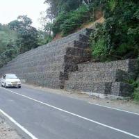 China Waterproof Antirust Gabion Wall Baskets Galvanized 2 * 1 * 1 M for sale