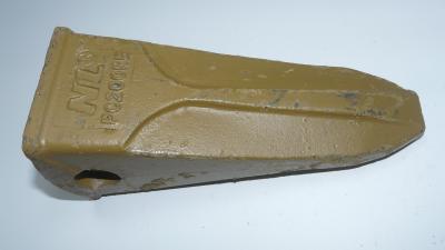 China 205-70-19570 Excavator Bucket Teeth for Komatsu PC200 - Yellow Rock Teeth with 1-Year Warranty for sale