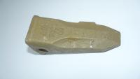 China PC60 Standard Bucket Tooth for Komatsu 60 Style Excavators - Precision Casting, 1 Year Warranty for sale
