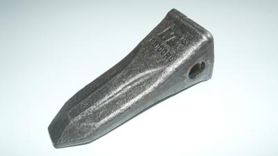 China OEM 20X-70-14160 Forging Mini Excavator Tooth HRC48-52 for Komatsu PC100 PC100RC PC100TL for sale
