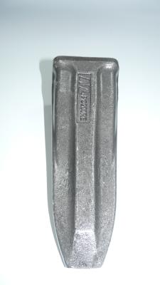 China PC200 Forged Bucket Teeth 205-70-19570RC with HRC48-52 Hardness for Excavator Rock Applications for sale