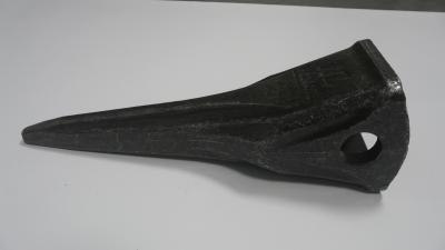 China PC200TL Forged Bucket Teeth 205-70-19570TL with 48-52 HRC Hardness for Komatsu PC200 Excavator for sale