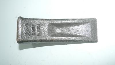 China Wear Resistant Mini Excavator Tooth 1U3202 with HRC 48-54 Hardness and 4-10mm Depth for Earth Square Flat Applications for sale