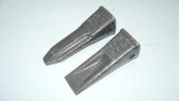 China Wear Resistant Mini Excavator Tooth 1U3202 with HRC 48-54 Hardness and 4-10mm Depth for Earth Square Flat Applications for sale