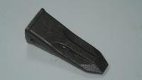 China Forged Bucket Teeth 1U3452/9W8452 for Cat330 Excavator - 55-62 HRC Hardness Alloy Steel Wear Parts for sale