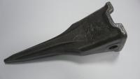 China Excavator Forged Bucket Tooth Standard Size 27131219 2713Y1219 HRC 48 - HRC 52 For DH300 for sale