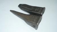 China 14530544RC / 14530544TL Bucket Tooth Point Standard Loader Bucket Teeth for sale