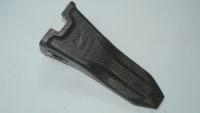 China Various Sizes Forged Bucket Teeth Corrosion Resistant Wheel Loader Spare Parts OEM LV480RC for sale