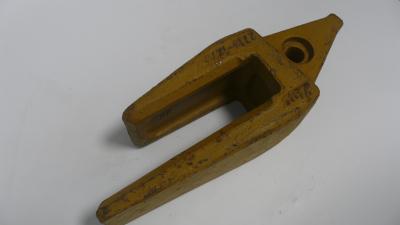 China Yellow Excavator Tooth Adapter 2713-1273 Bucket Teeth Adapters OEM For Daewoo Equipment Parts for sale