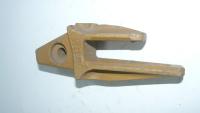 China 6Y3224 Loader Bucket Teeth Adapter J220 Size HRC 48-52 Alloy Steel for Earthmoving Machinery for sale