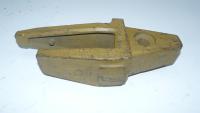 China CAT 320 Excavator Bucket Teeth Adapter 6I6354 3G8354 with 32-40 HRC Hardness and 35-Degree Bevel Angle for sale