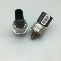 China Standard Size Fuel Rail Pressure Sensor Silver Diesel Engine Pressure Sensor 55PP03-02 9307Z511A for sale