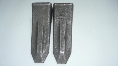 China Tooth Point For Excavator Wear Parts  Forged Bucket Tooth 1U3452/9W8452 For 330 for sale