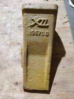China 205-70-19570  High Quality Excavator Flat Tooth Points Bucket Tooth PC200 for sale