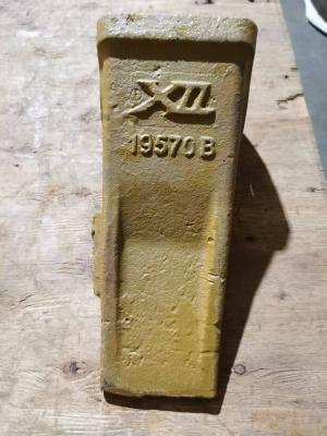 China 205-70-19570  High Quality Excavator Flat Tooth Points Bucket Tooth PC200 for sale