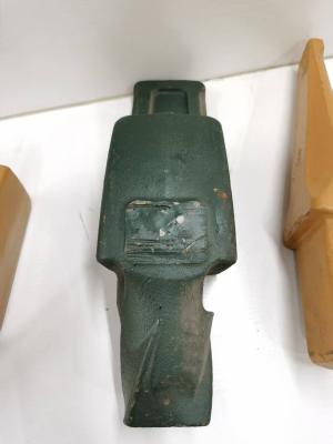 China Excavator Dipper Teeth Adapter and Tooth V23syl V39syl V39 V59 V61  Bucket Teeth for sale