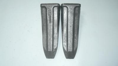 China Excavator Parts PC200 Forged Bucket Tooth 205-70-19570RE 2057019570RE Forging Bucket Tooth for sale