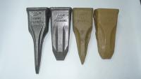 China Komatsu Excavator Bucket Teeth Durable Wear Resistant Tooth Holder  208-70-14152 for sale