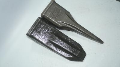 China Excavator Spare Parts Adapter Excavators Tooth Point Bucket Tooth 9W8552 1U3552 for sale