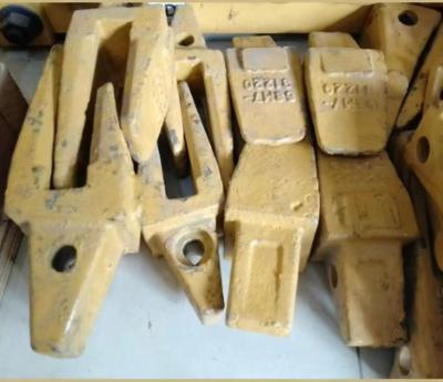 China 68M7-31220 Hyundai Style Excavator Bucket Teeth And Adapters for sale
