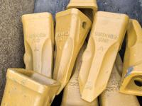 China 9W8452 Heavy Mining Excavator Bucket Teeth E345 Excavator Bucket Teeth 1U3452 for sale