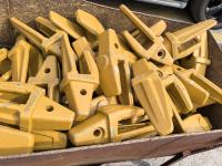 China 3G8354 Excavator Parts Bucket Teeth Rock Tooth Carter 320   Alloy Steel Teeth Root for sale
