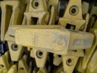 China Alloy Steel Compatible Weld-On Adapter 6Y3224 Universal Fit for Heavy Machinery J225 for sale