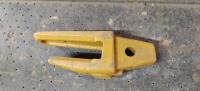 China EC460 EC480 Excavator Bucket Tooth Adapter 14556465 14537826 Construction Machinery Spare Part for sale