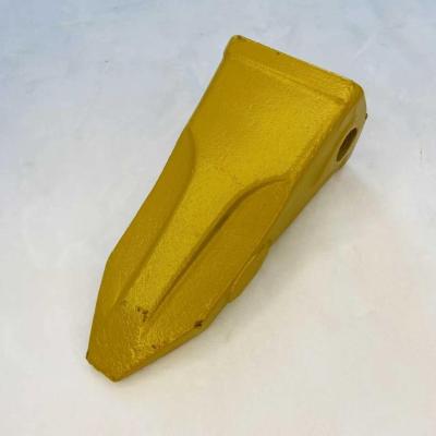 China Excavator Parts E161-3027 E1613027 Flat Sharp Bucket Tooth R210 Excavator Wear Parts for sale