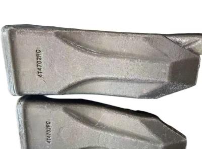 China Heavy Duty Long Bucket Tip 4T4702RC 4T4702 4T-4702 Bucket Tooth Excavator Bucket Teeth Rock Bucket Tooth for sale