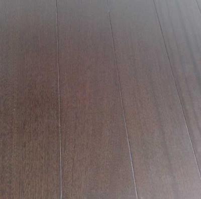 China Ipe Stained Sapele Engineered Hardwood Flooring Smooth Finishing for sale