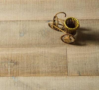 China Wide Plank Oak engineered parquet wood flooring with saw mark surface for sale