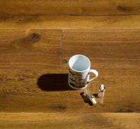 China Durable Oak Engineered Hardwood Flooring with 3/8 inch Thickness, 5 inches Width, and 25 Years Warranty for sale
