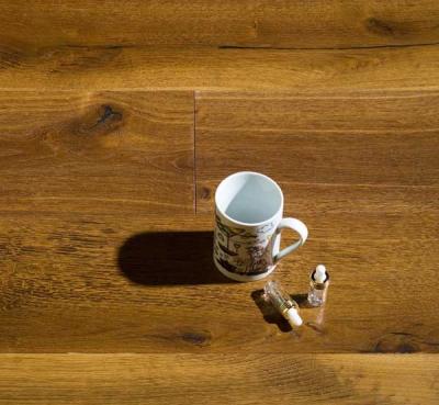 China Durable Oak Engineered Hardwood Flooring with 3/8 inch Thickness, 5 inches Width, and 25 Years Warranty for sale