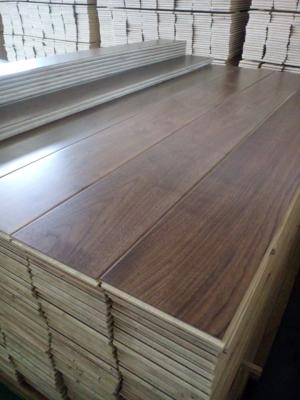 China Premium Wide Plank American Walnut Engineered Flooring Single Strip for sale