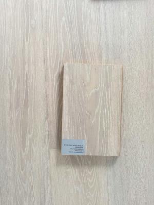China ISO FSC Russian Oak Engineered Hardwood Flooring With White Wash Finishing 1360 Janka Hardness and 25 Years Warranty for sale