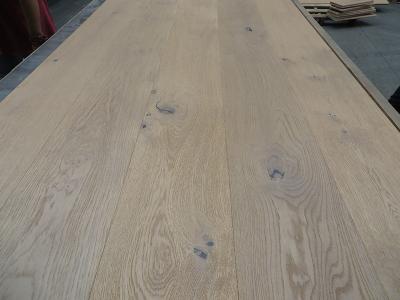 China oak engineered wood flooring with invisible lacquer for sale