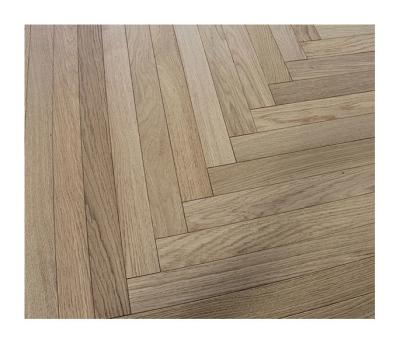 China 2 Ply Oak Herringbone Parquet Flooring 1000x50MM Wide Plank Oak Wood Flooring for sale