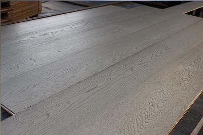 China Russian Multi Layers Oak Engineered Flooring With Silver Powder Finishing for sale