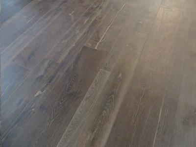 China Rustic European French Oak Engineered Hardwood Flooring With Cracks & Knots for sale