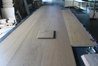 China 300MM Width European Oak Engineered Hardwood Flooring 2200 x 300 x 20/4MM in Code 1 for sale