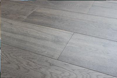 China Chemical Treated White Oak Engineered Wood Flooring with 8-12% Moisture and Grey Color for sale