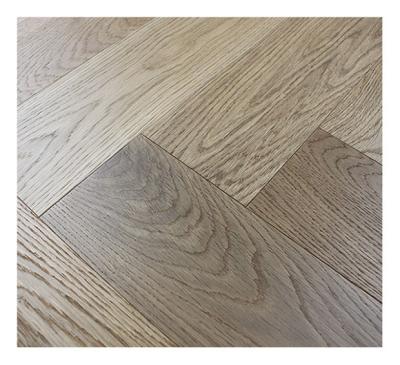 China Prime Oak Herringbone Parquet Flooring Smoked Customized Color for sale