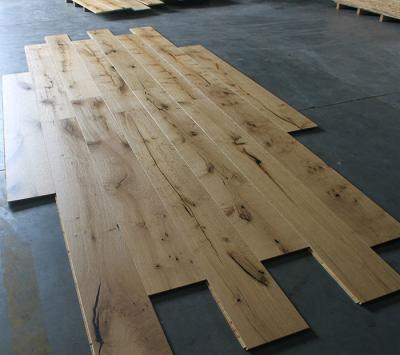 China 260mm 3-Layers European Oak Engineered Wood Flooring with 2200mm Length and Click Joint for sale