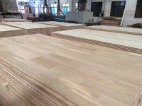 China 3 layers 3 strips white Oak engineered wood flooring with different grades for sale